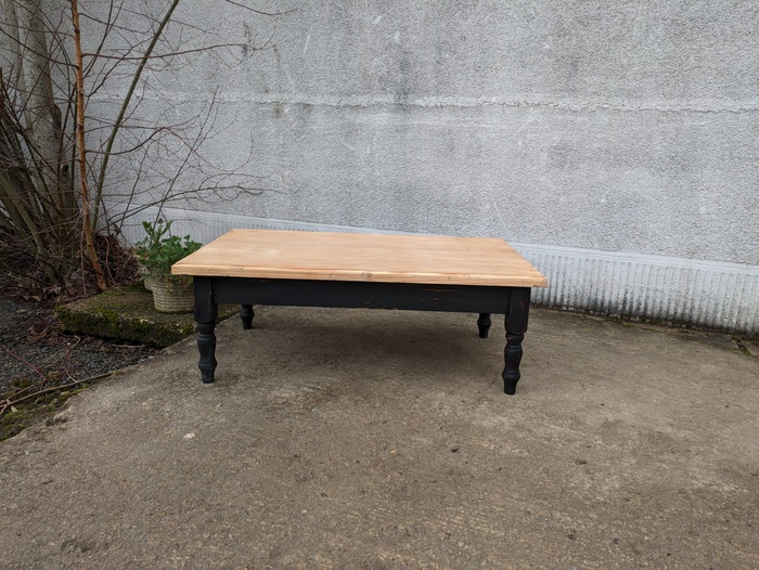 Table basse "Muriel" - La petite Brocanteuse